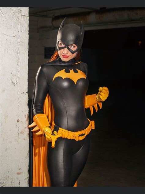 Batgirl In 2022 Batgirl Batgirl Cosplay Batman Universe