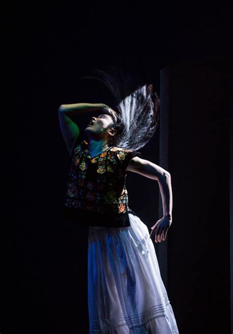 « Sous Les Fleurs De Thomas Lebrun Dansercanalhistorique