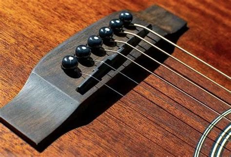 Why Does The B String On The Guitar Sound A Bit Out Of Tune