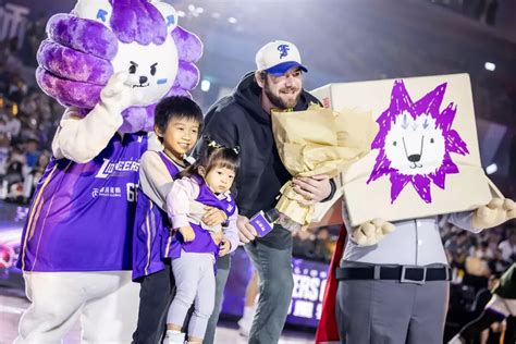 Plg》「大獅風雲賽」攻城獅3分勝台啤永豐雲豹 逾5千人送別阿提諾