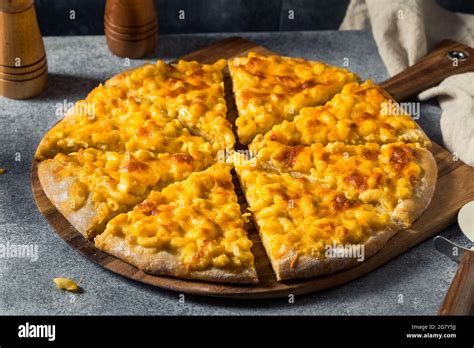 Macaroni And Cheese Pizza Cicis