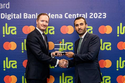 أخبار البلد بنك إلى يُتوّج بلقب البنك الرقمي الأسرع نموًا في منطقة