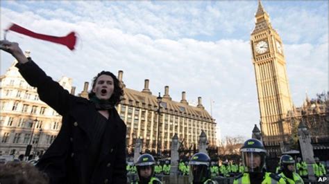 名门之后抗议学费上涨被判刑 Bbc 英伦网