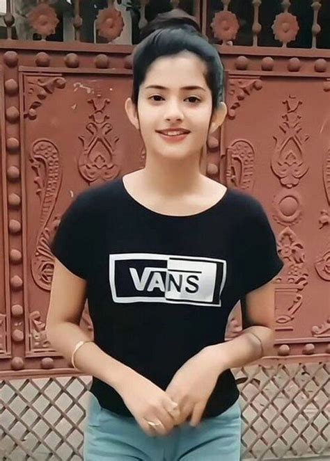 3558 Ladki Ki Photos Images And Wallpapers