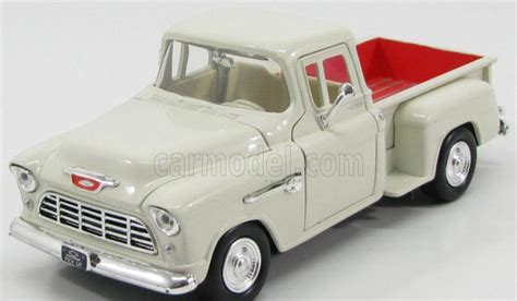 Motor Max Chevrolet Chevy Stepside 5100 Pick Up 1955 1 24 Biely