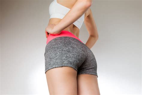 【女性必見】理想のヒップを手に入れる！お尻を大きくするトレーニング＆ライフスタイル オトナの女子会の裏側