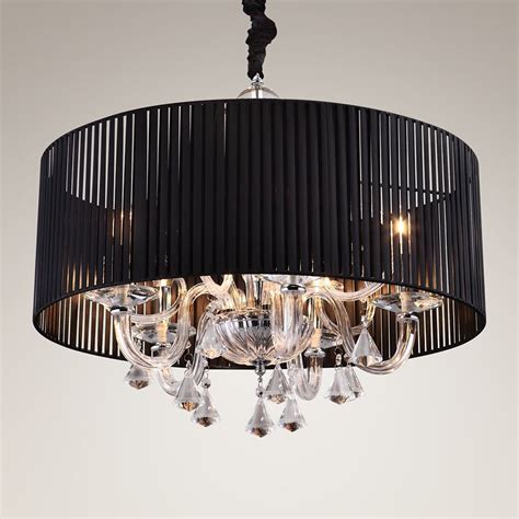 Czarna Lampa Wisząca Z Kryształkami Wykończona Chromem Podkreśli Klimat