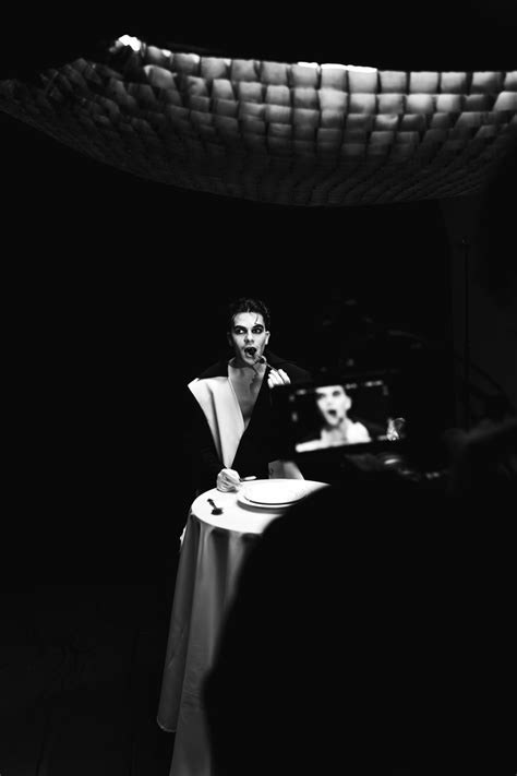 Rokas Yan Pristato Dainą Ir Klipą „seniai Seniai šis Kūrinys Vienas Iš Atlikėjo Favoritų