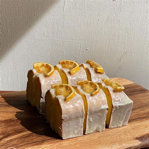카페시차 時差咖啡 On Instagram 사진은 레몬파운드🍋 오늘 수제펑리수 는 솔드아웃입니다🙏🙏 파운드케이크 는