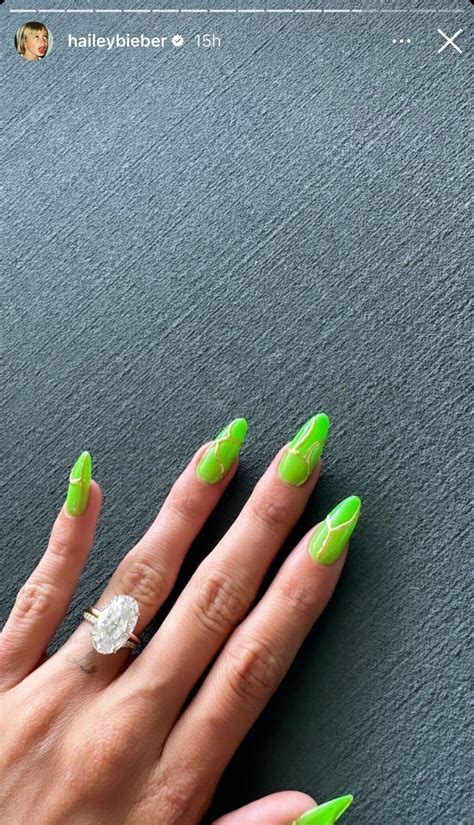 Hailey Biebers Glow In The Dark Nails For Coachella Popsugar Beauty Uk