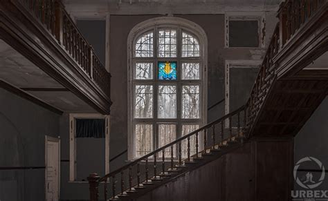 Abandoned Mansions For Sale Check The Photos Urbex Travel