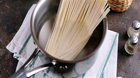 ماکارونی سفید ساران ارگانیک فروشگاه اینترنتی بیرو