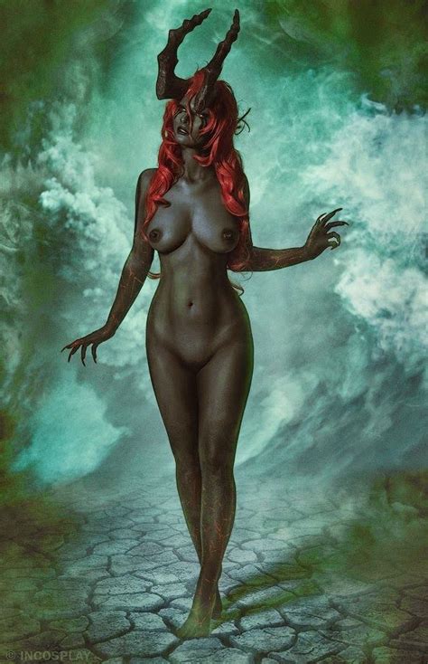 Foto Cosplay Nude And Trash 17