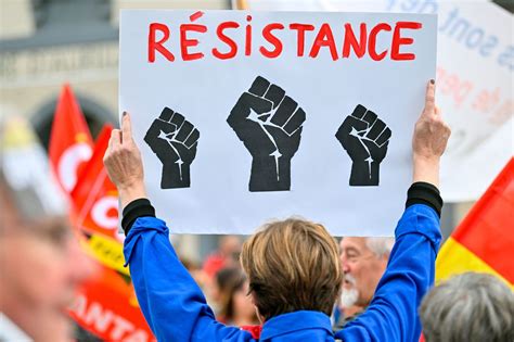 Adoption De La Réforme Des Retraites Cest Un Gouvernement En Sursis