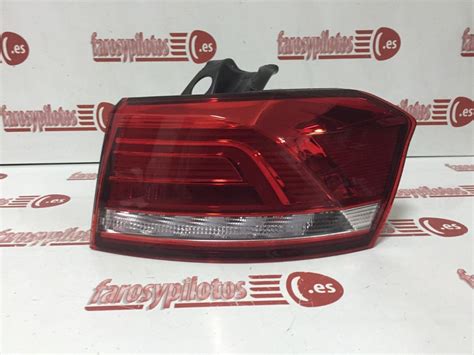 Piloto trasero derecho Volkswagen Passat Variant Familiar Año 2015 a