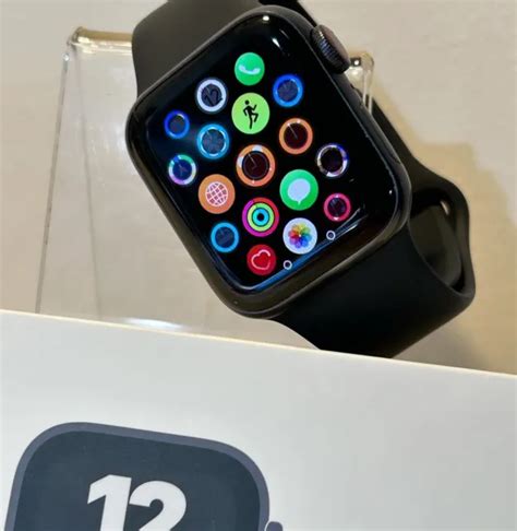 Apple Watch Se 40mm Cassa In Alluminio In Nero Gps Cellular Eur 140