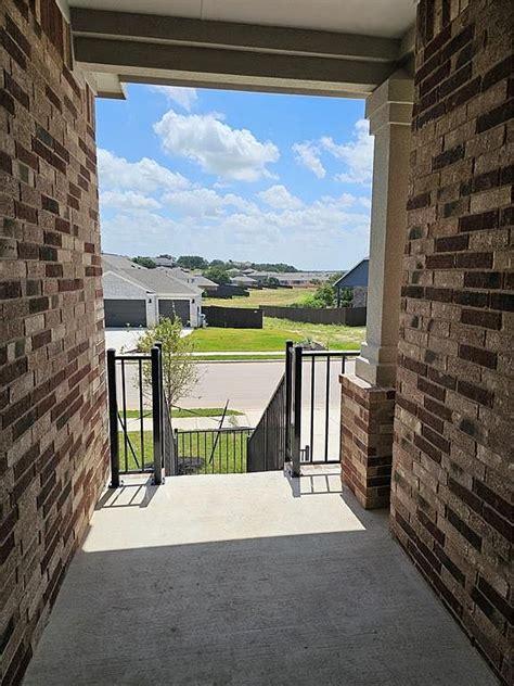 2105 Four Waters Loop Georgetown Tx 78628 Zillow