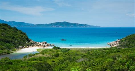Nuoc Ngot Beach In Ninh Thuan Beaches Vietnam Destinations