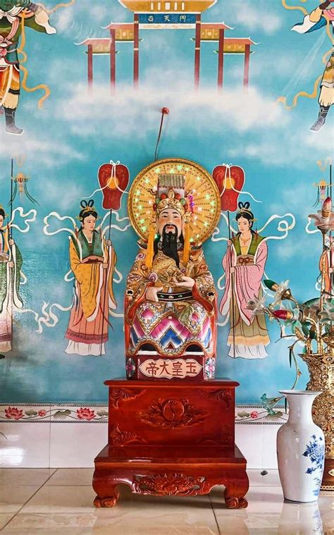 Ngọc Hoàng Thượng Đế Việt Nam Viết