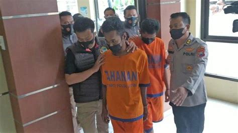 Polda Jatim Tangkap 2 Kurir Narkoba Jaringan Malaysia Madura Sita Sabu