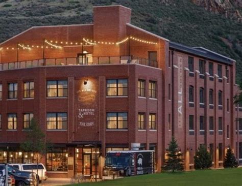 Swot Analysis For Hotels Hotel F And B