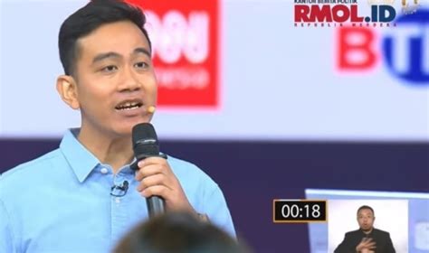 Gibran Tampil Lebih Pede Ketimbang Jokowi