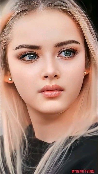 Beautiful Elina Deviaalisa Manyonokvoliballshortselina Devia Shorts