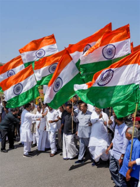 Congress Led Oppn Parties Hold ‘tiranga March In New Delhi The