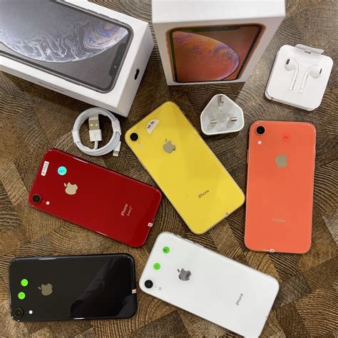 Jual IPHONE XR 64GB 128GB SECOND ORIGINAL EX INTER TRI INDOSAT Shopee Indonesia
