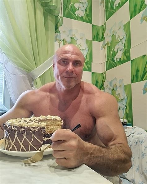 Вчера 4 августа маме День Рождения был теперь по утрам в ход идёт