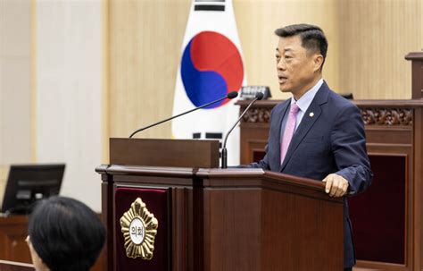 제9대 안산시의회 후반기 의장에 박태순 의원 부의장에 김재국 의원 선출
