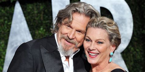 Jeff Bridges Thanks Wife Of 48 Years At Critics Choice Awards After