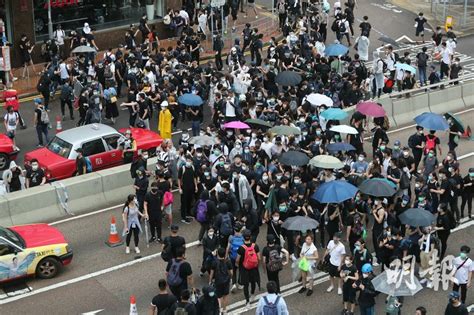 【逃犯條例】圖輯：反修訂《逃犯條例》市民佔領金鐘 1228 20190612 港聞 即時新聞 明報新聞網