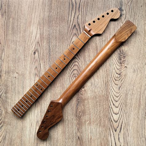 Stratocaster Compatible Roasted Maple Guitar Neck Nitro 22 Fret Stainless Steel