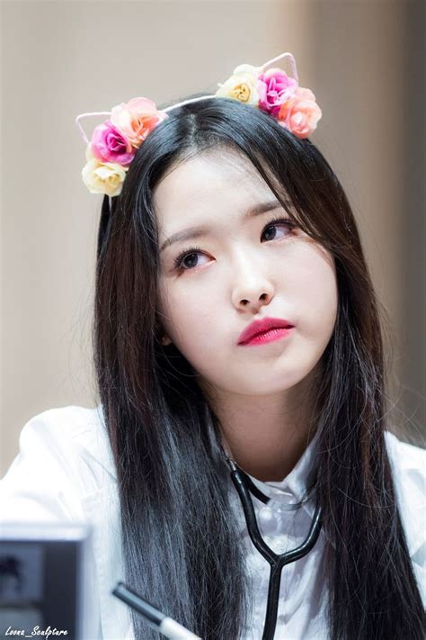 Fy Loona Olivia Hye Olivia Kpop Girl Groups