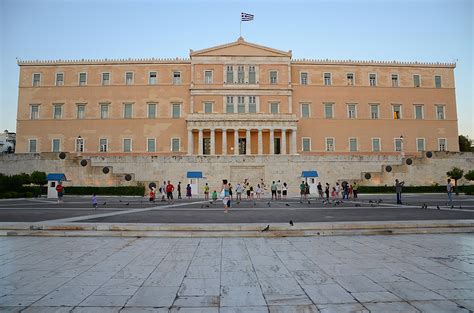 Η ΒΟΥΛΗ ΤΩΝ ΕΛΛΗΝΩΝ Hellenic Parliament Γύρω στις 3 μιση… Flickr
