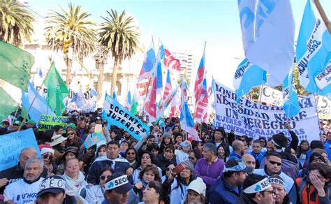 Gremios Y Organizaciones Sociales Concretan Una Masiva Movilización En