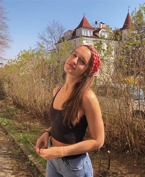 Mia Mosing Irtr Scrolller