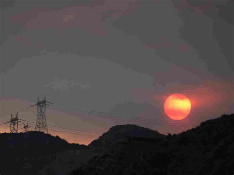 California Issues 1st Rolling Blackouts Since 2001 As Heat Wave Bakes
