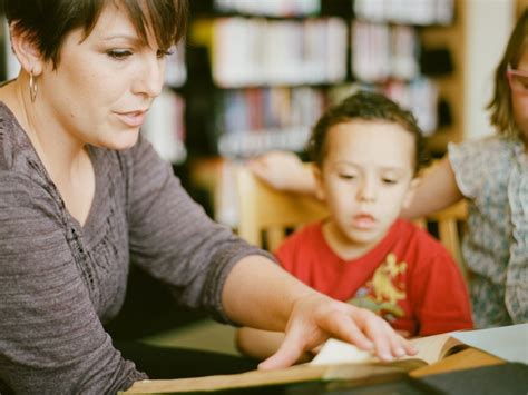 Take The First Steps Towards Reading {Free Worksheets} | Family Fun ...