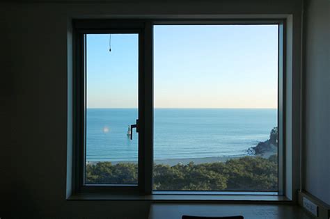 유토이미지 창문 풍경 바다 자연 환경
