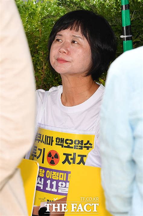 정의당 단식 농성장을 찾은 일본방사성오염수해양투기저지공동행동 Tf사진관 포토 기사 더팩트