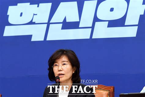 與 김은경 혁신위 이재명 위한 혁신안 발표하고 줄행랑 정치 기사 더팩트