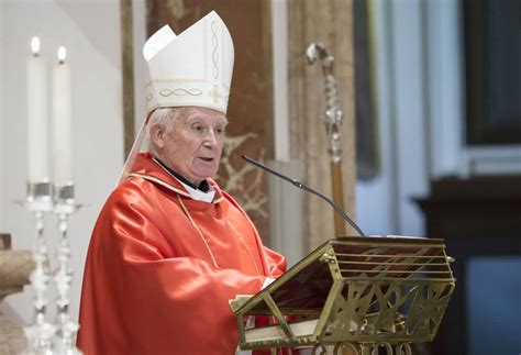 El Arzobispo De Valencia Celebra El Aniversario De Su Creación Como