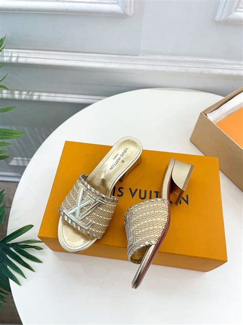 Echo Lov Shoe 1183 In 2025 Things To Come Echo Chic Design