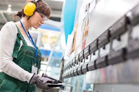 Manufacturing Traceability How Your Mes Adds Product Value Opcenter