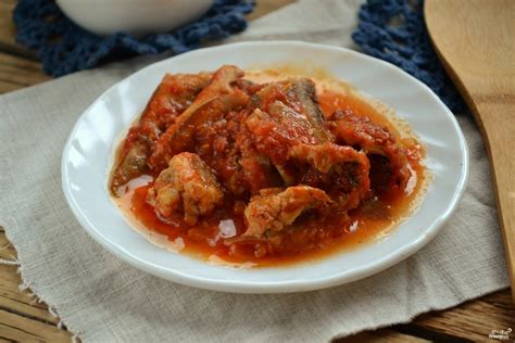 Бычки в томатном соусе - пошаговый рецепт с фото на Повар.ру