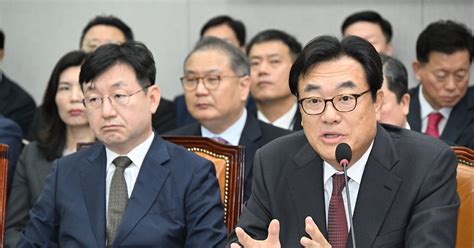 尹 부부 기억에만 의존 참모들 ‘明 사태 난감