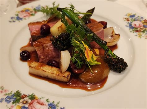 서울에서 경험하는 프랑스 프렌치 레스토랑 비스트로 드 욘트빌