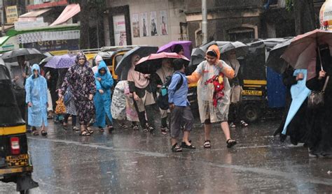 Mumbai Weather Update Light To Moderate Rainfall Expected Today